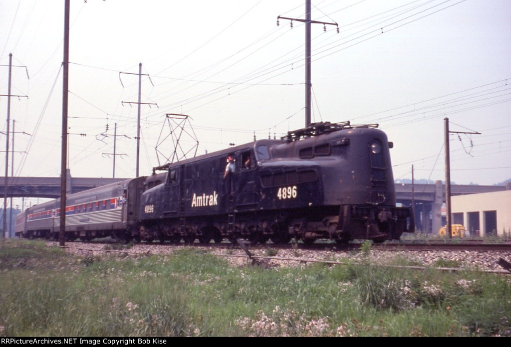 Amtrak GG1 4896 southbound